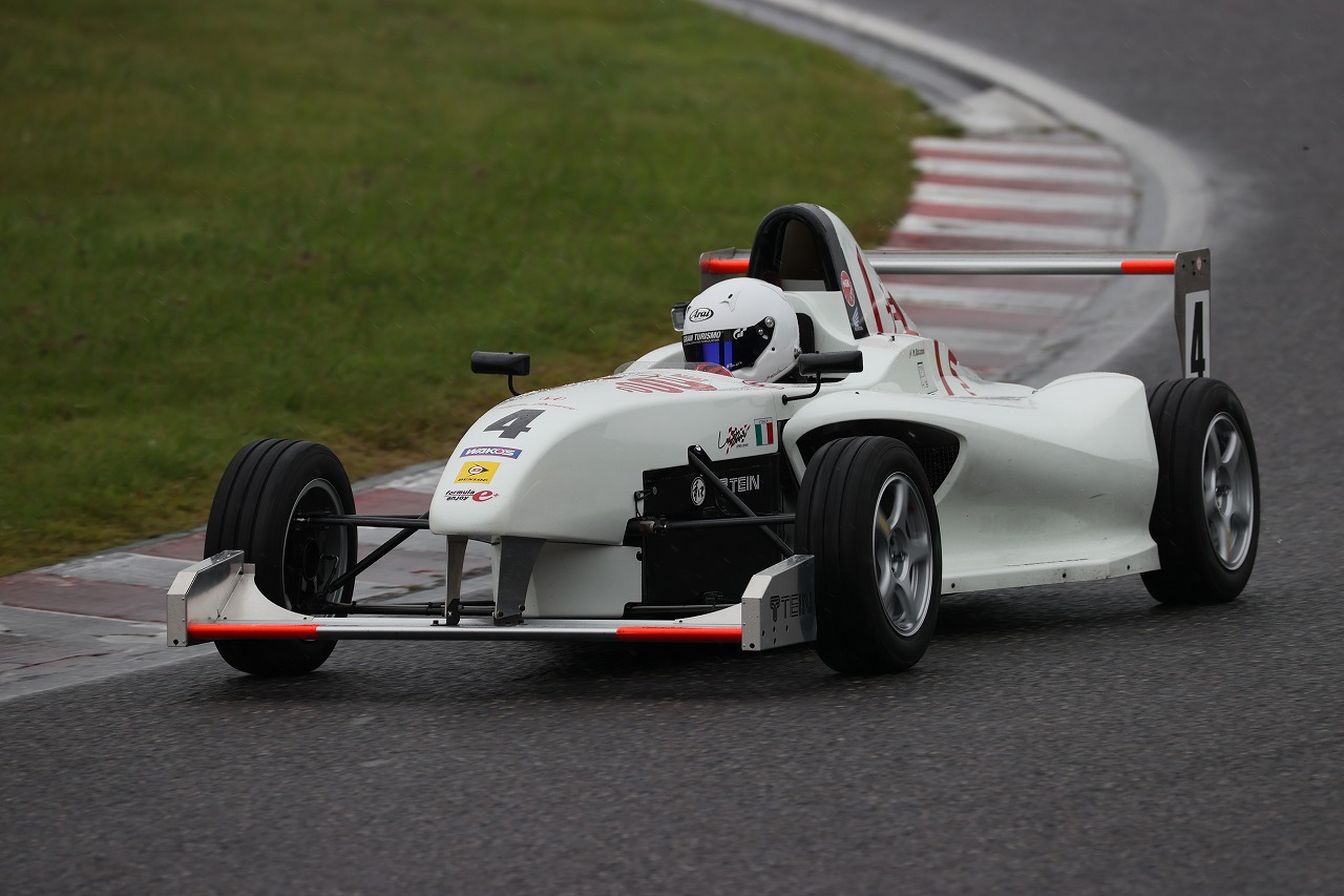 4 | フォーミュラ Enjoy